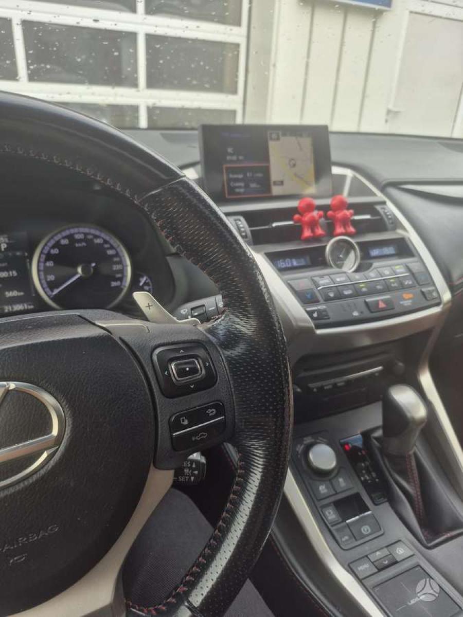 Balts Lexus NX 300h 2015 Viļņa, ar dzinēja tilpumu 2.50 L un nobraukumu 212 tūkst. km par 20000 €, foto 12 vietnē AUTOMOTO.COM.LV