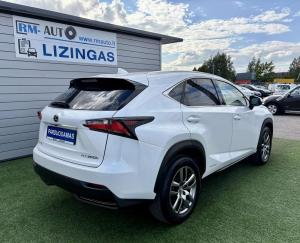 White Lexus NX 300h 2015 in Panevezys, with an engine capacity of 2.49 L and mileage of 150 thousand km for 16900 €, photo 6 on AUTOMOTO.COM.LV
