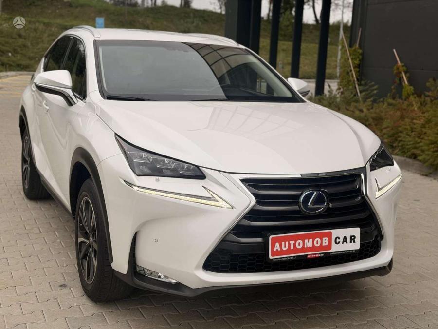 Белый Лексус NX 300h 2015 в Вильнюс, объемом двигателя 2.49 л и пробегом 126 тыс. км за 22500 €, фото 6 на AUTOMOTO.COM.LV