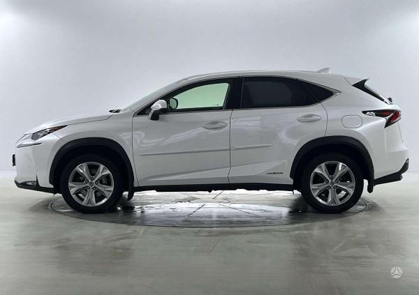 Balts Lexus NX 300h 2016 Viļņa, ar dzinēja tilpumu 2.49 L un nobraukumu 103 tūkst. km par 23900 €, foto 3 vietnē AUTOMOTO.COM.LV
