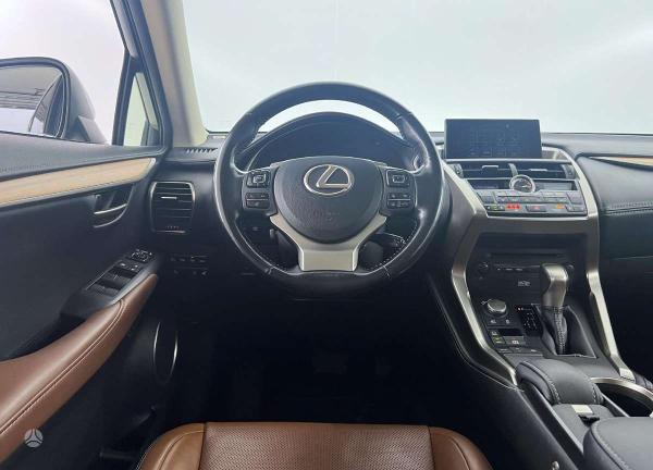 Balts Lexus NX 300h 2016 Viļņa, ar dzinēja tilpumu 2.49 L un nobraukumu 103 tūkst. km par 23900 €, foto 8 vietnē AUTOMOTO.COM.LV