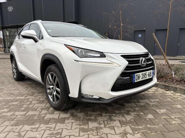 Balts Lexus NX 300h 2016 Kauņa, ar dzinēja tilpumu 2.49 L un nobraukumu 220 tūkst. km par 17800 €, foto 1 vietnē AUTOMOTO.COM.LV
