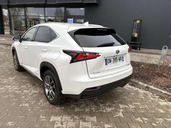 Balts Lexus NX 300h 2016 Kauņa, ar dzinēja tilpumu 2.49 L un nobraukumu 220 tūkst. km par 17800 €, foto 5 vietnē AUTOMOTO.COM.LV