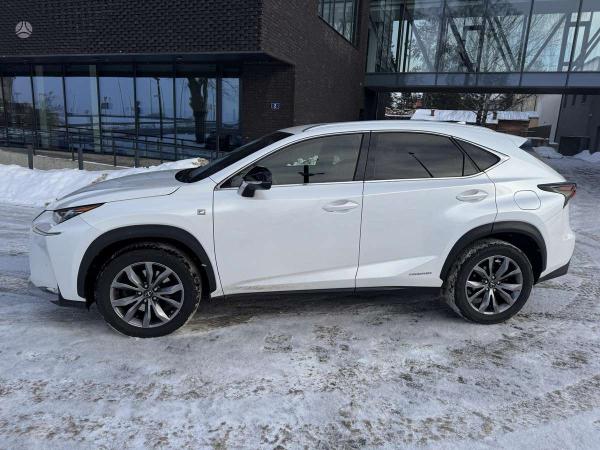 Balts Lexus NX 300h 2016 Daugavpils, ar dzinēja tilpumu 2.49 L un nobraukumu 231 tūkst. km par 19400 €, foto 6 vietnē AUTOMOTO.COM.LV