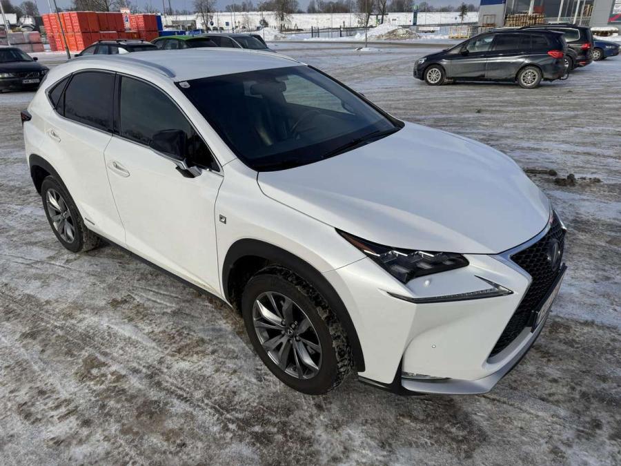 Balts Lexus NX 300h 2016 Daugavpils, ar dzinēja tilpumu 2.49 L un nobraukumu 231 tūkst. km par 19400 €, foto 30 vietnē AUTOMOTO.COM.LV