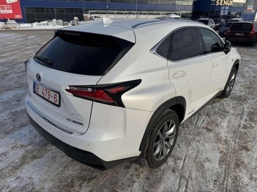 Balts Lexus NX 300h 2016 Daugavpils, ar dzinēja tilpumu 2.49 L un nobraukumu 231 tūkst. km par 19400 €, foto 31 vietnē AUTOMOTO.COM.LV