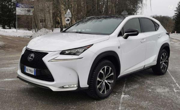 White Lexus NX 300h 2016 in Vilnius, with an engine capacity of 2.49 L and mileage of 118 thousand km for 21755 €, photo 1 on AUTOMOTO.COM.LV