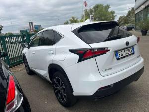 Balts Lexus NX 300h 2016 Daugavpils, ar dzinēja tilpumu 2.49 L un nobraukumu 143 tūkst. km par 23500 €, foto 5 vietnē AUTOMOTO.COM.LV