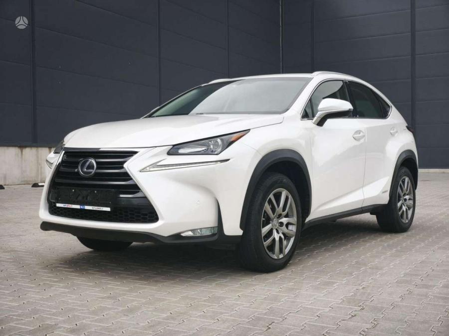 Balts Lexus NX 300h 2016 Šauļi, ar dzinēja tilpumu 2.50 L un nobraukumu 212 tūkst. km par 18300 €, foto 1 vietnē AUTOMOTO.COM.LV