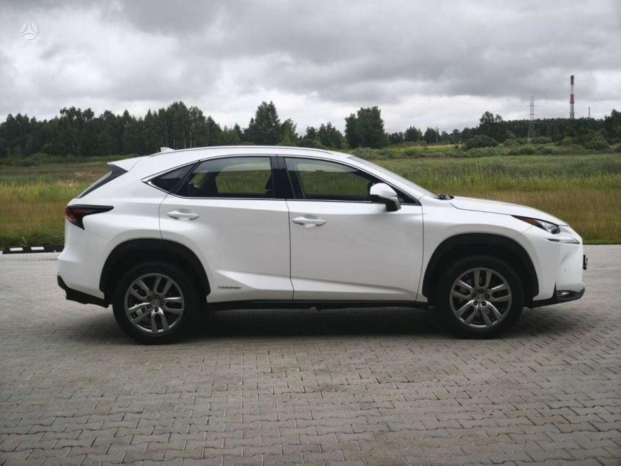 Balts Lexus NX 300h 2016 Šauļi, ar dzinēja tilpumu 2.50 L un nobraukumu 212 tūkst. km par 18300 €, foto 11 vietnē AUTOMOTO.COM.LV