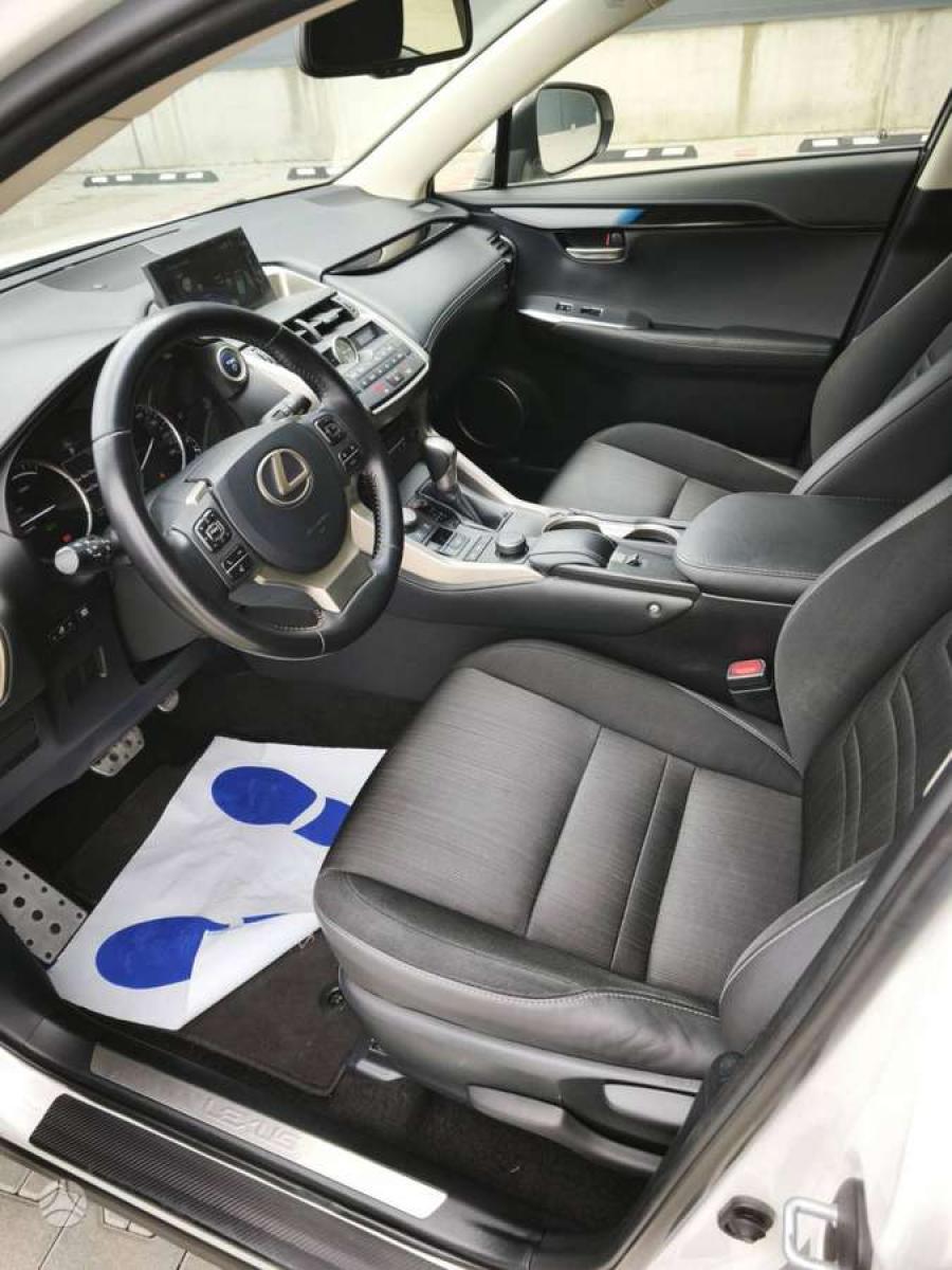 Balts Lexus NX 300h 2016 Šauļi, ar dzinēja tilpumu 2.50 L un nobraukumu 212 tūkst. km par 18300 €, foto 13 vietnē AUTOMOTO.COM.LV