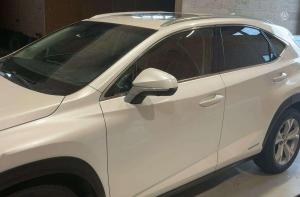 Balts Lexus NX 300h 2016 Viļņa, ar dzinēja tilpumu 2.49 L un nobraukumu 159 tūkst. km par 21999 €, foto 3 vietnē AUTOMOTO.COM.LV