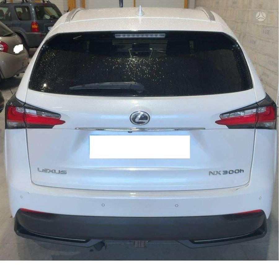 Balts Lexus NX 300h 2016 Viļņa, ar dzinēja tilpumu 2.49 L un nobraukumu 159 tūkst. km par 21999 €, foto 5 vietnē AUTOMOTO.COM.LV