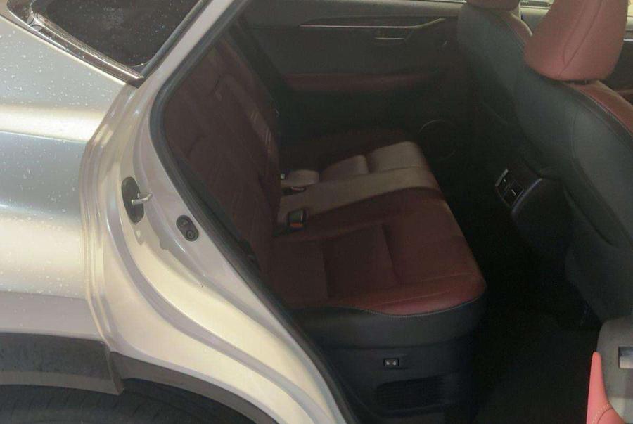 Balts Lexus NX 300h 2016 Viļņa, ar dzinēja tilpumu 2.49 L un nobraukumu 159 tūkst. km par 21999 €, foto 15 vietnē AUTOMOTO.COM.LV