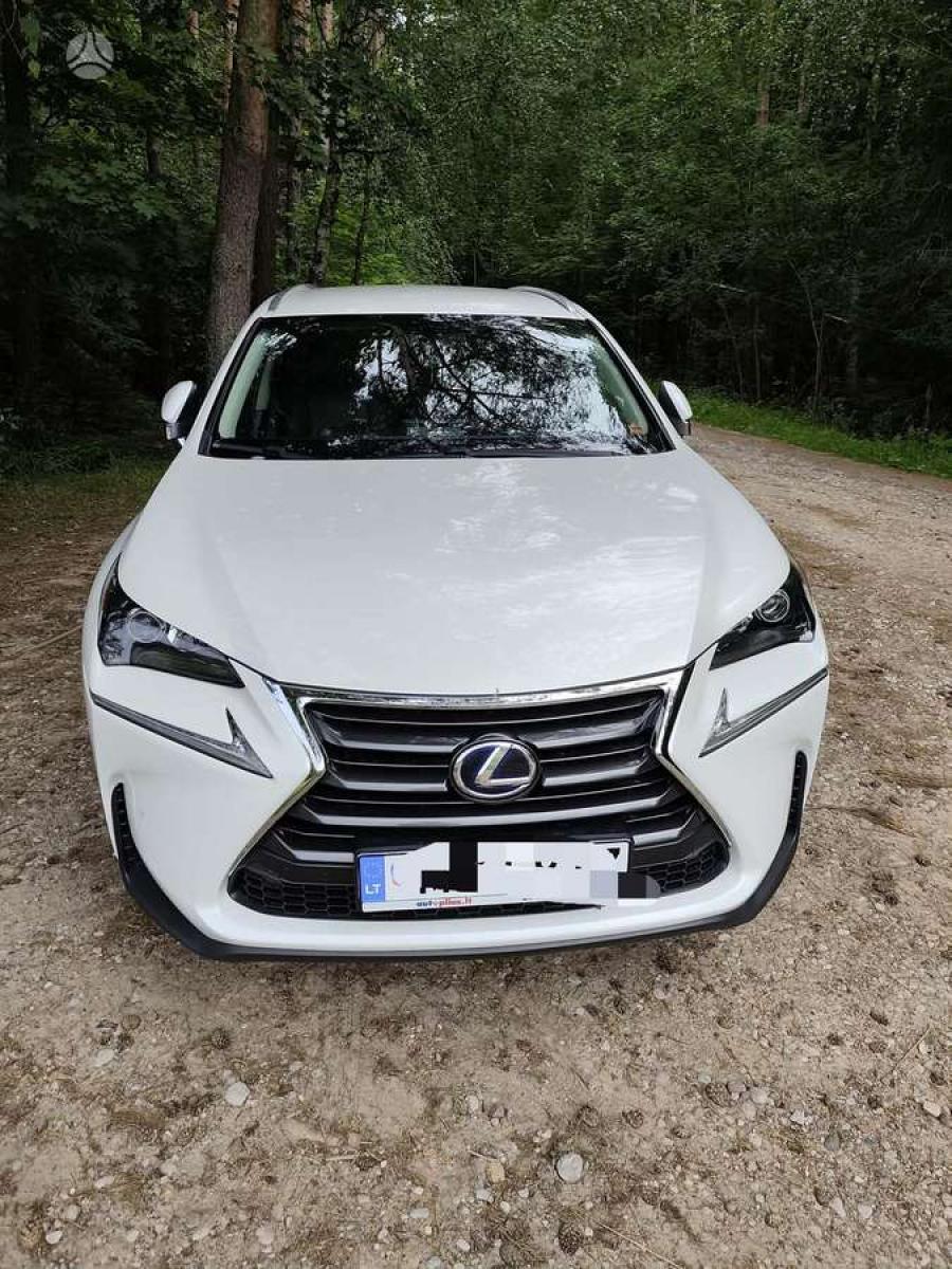 Balts Lexus NX 300h 2016 Tauragė, ar dzinēja tilpumu 2.50 L un nobraukumu 166 tūkst. km par 17800 €, foto 1 vietnē AUTOMOTO.COM.LV