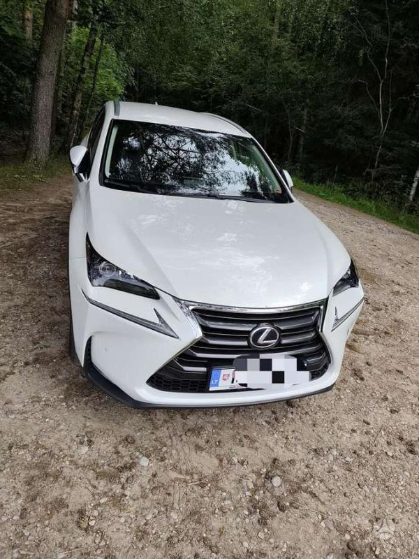 Balts Lexus NX 300h 2016 Tauragė, ar dzinēja tilpumu 2.50 L un nobraukumu 166 tūkst. km par 17800 €, foto 6 vietnē AUTOMOTO.COM.LV