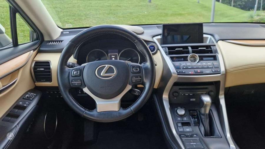Balts Lexus NX 300h 2016 Viļņa, ar dzinēja tilpumu 2.49 L un nobraukumu 207 tūkst. km par 21500 €, foto 23 vietnē AUTOMOTO.COM.LV