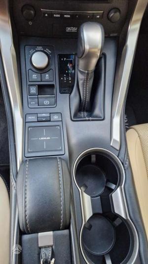 Balts Lexus NX 300h 2016 Viļņa, ar dzinēja tilpumu 2.49 L un nobraukumu 207 tūkst. km par 21500 €, foto 25 vietnē AUTOMOTO.COM.LV