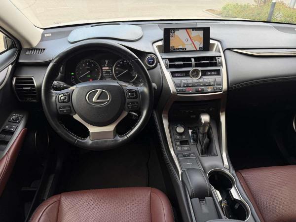 Balts Lexus NX 300h 2016 Viļņa, ar dzinēja tilpumu 2.49 L un nobraukumu 159 tūkst. km par 21999 €, foto 7 vietnē AUTOMOTO.COM.LV