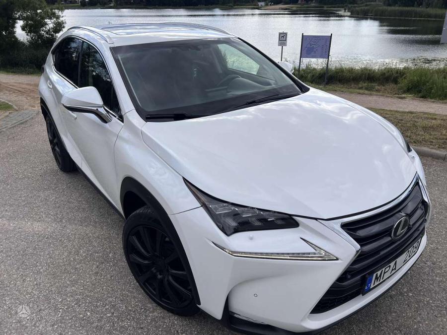 Balts Lexus NX 300h 2016 Utena, ar dzinēja tilpumu 2.49 L un nobraukumu 138 tūkst. km par 20999 €, foto 3 vietnē AUTOMOTO.COM.LV