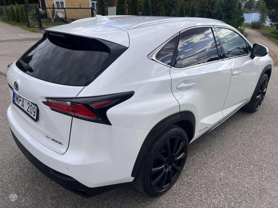 Balts Lexus NX 300h 2016 Utena, ar dzinēja tilpumu 2.49 L un nobraukumu 138 tūkst. km par 20999 €, foto 14 vietnē AUTOMOTO.COM.LV