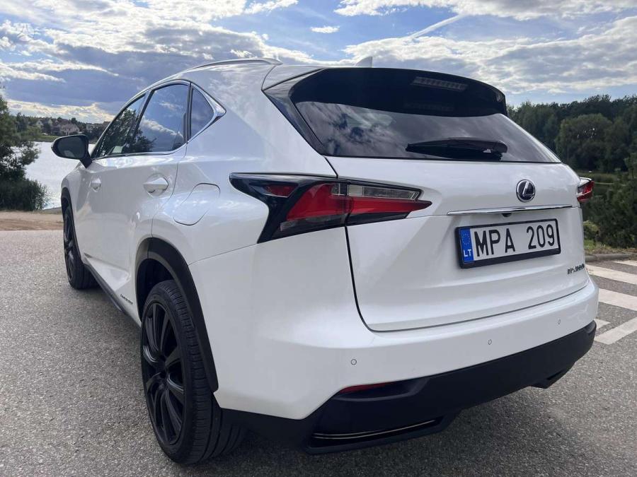 Balts Lexus NX 300h 2016 Utena, ar dzinēja tilpumu 2.49 L un nobraukumu 138 tūkst. km par 20999 €, foto 18 vietnē AUTOMOTO.COM.LV