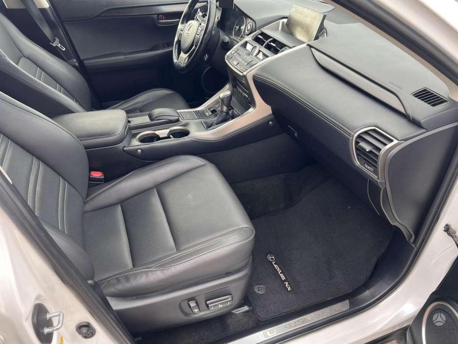 Balts Lexus NX 300h 2016 Utena, ar dzinēja tilpumu 2.49 L un nobraukumu 138 tūkst. km par 20999 €, foto 26 vietnē AUTOMOTO.COM.LV