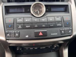 Balts Lexus NX 300h 2016 Utena, ar dzinēja tilpumu 2.49 L un nobraukumu 138 tūkst. km par 20999 €, foto 29 vietnē AUTOMOTO.COM.LV