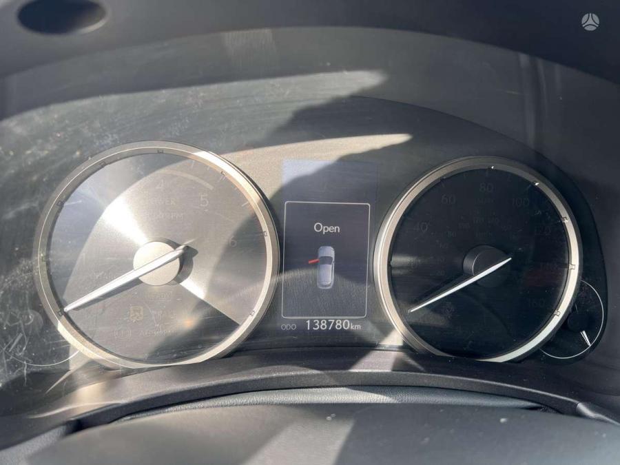 Balts Lexus NX 300h 2016 Utena, ar dzinēja tilpumu 2.49 L un nobraukumu 138 tūkst. km par 20999 €, foto 33 vietnē AUTOMOTO.COM.LV