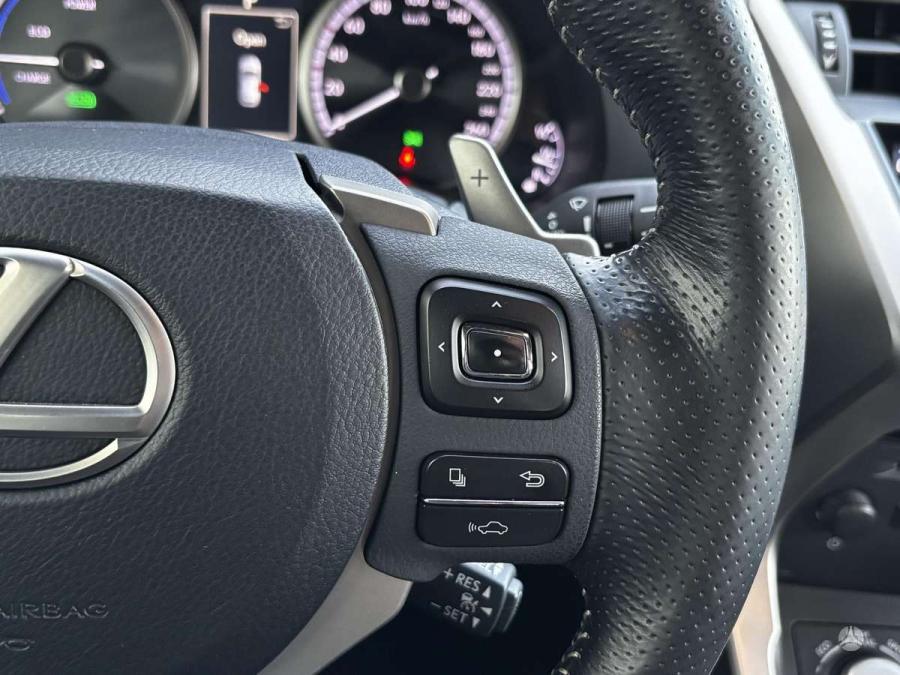Белый Лексус NX 300h 2016 в Вильнюс, объемом двигателя 2.49 л и пробегом 145 тыс. км за 22900 €, фото 17 на AUTOMOTO.COM.LV