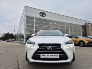 White Lexus NX 300h 2017 in Panevezys, with an engine capacity of 2.49 L and mileage of 117 thousand km for 19500 €, photo 2 on AUTOMOTO.COM.LV