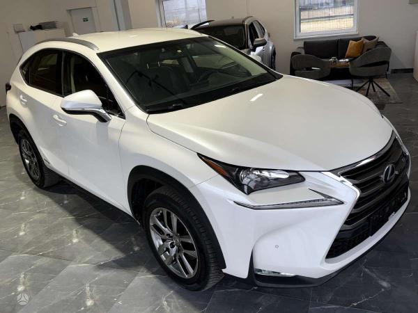 Balts Lexus NX 300h 2017 Panevēža, ar dzinēja tilpumu 2.50 L un nobraukumu 176 tūkst. km par 17900 €, foto 1 vietnē AUTOMOTO.COM.LV