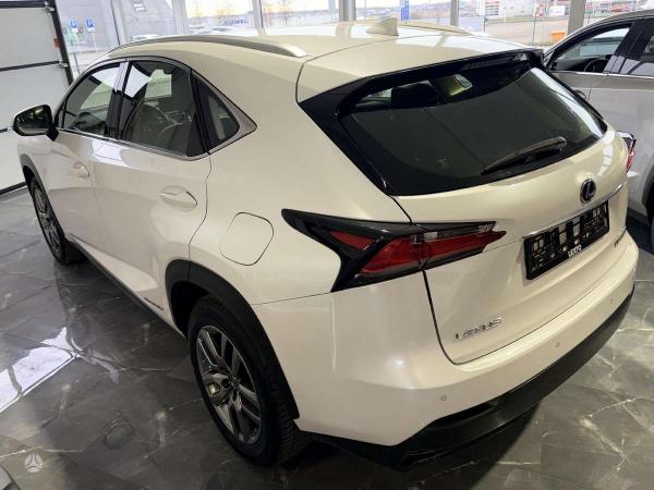 Balts Lexus NX 300h 2017 Panevēža, ar dzinēja tilpumu 2.50 L un nobraukumu 176 tūkst. km par 17900 €, foto 9 vietnē AUTOMOTO.COM.LV