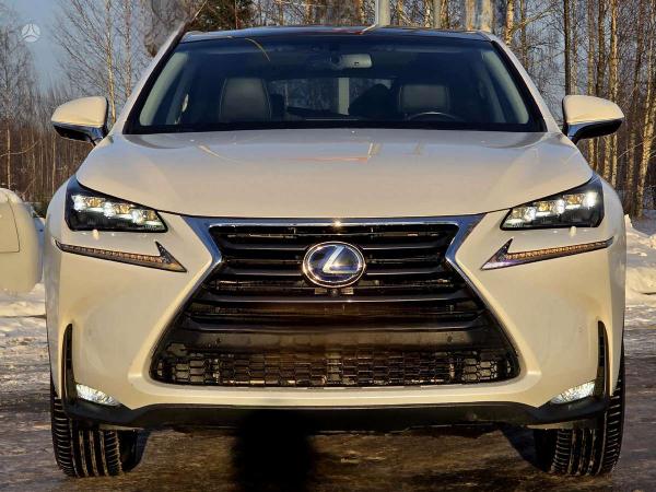 White Lexus NX 300h 2017 in Taurage, with an engine capacity of 2.49 L and mileage of 196 thousand km for 18500 €, photo 2 on AUTOMOTO.COM.LV