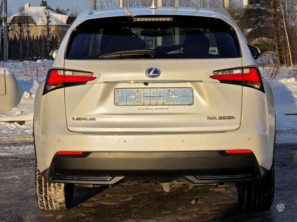 White Lexus NX 300h 2017 in Taurage, with an engine capacity of 2.49 L and mileage of 196 thousand km for 18500 €, photo 6 on AUTOMOTO.COM.LV