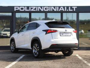 White Lexus NX 300h 2017 in Vilnius, with an engine capacity of 2.50 L and mileage of 125 thousand km for 22700 €, photo 4 on AUTOMOTO.COM.LV