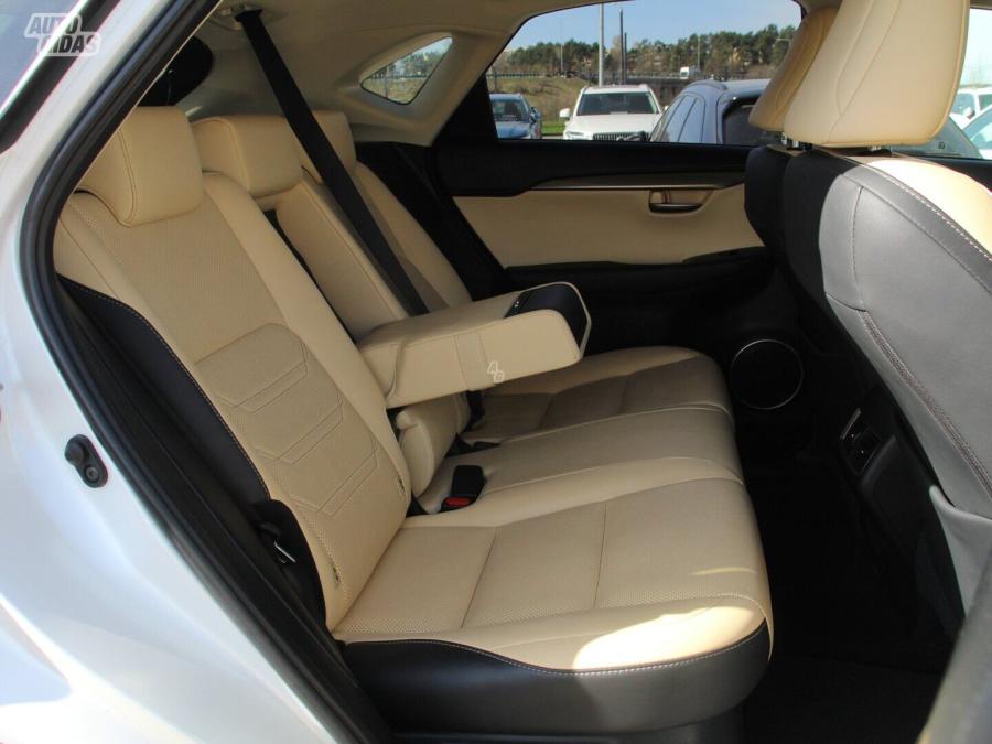 White Lexus NX 300h 2017 in Vilnius, with an engine capacity of 2.50 L and mileage of 125 thousand km for 22700 €, photo 20 on AUTOMOTO.COM.LV