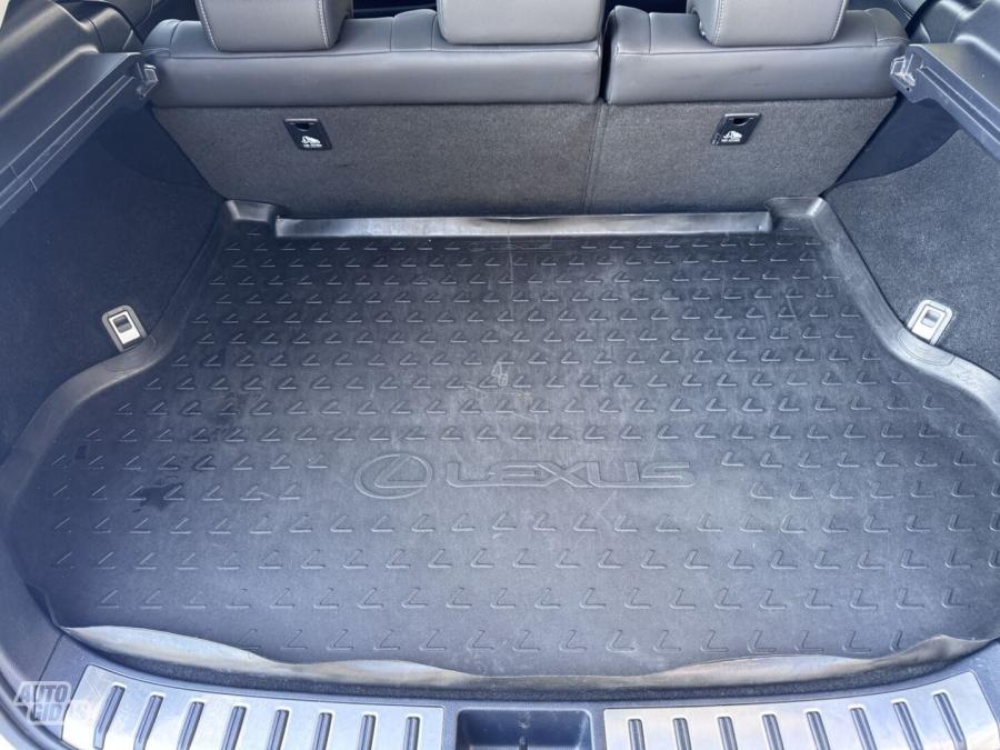 Balts Lexus NX 300h 2017 Avižieniai, ar dzinēja tilpumu 2.50 L un nobraukumu 139 tūkst. km par 21950 €, foto 13 vietnē AUTOMOTO.COM.LV