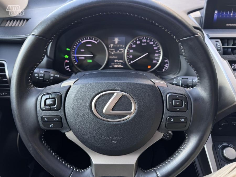 Balts Lexus NX 300h 2017 Avižieniai, ar dzinēja tilpumu 2.50 L un nobraukumu 139 tūkst. km par 21950 €, foto 14 vietnē AUTOMOTO.COM.LV
