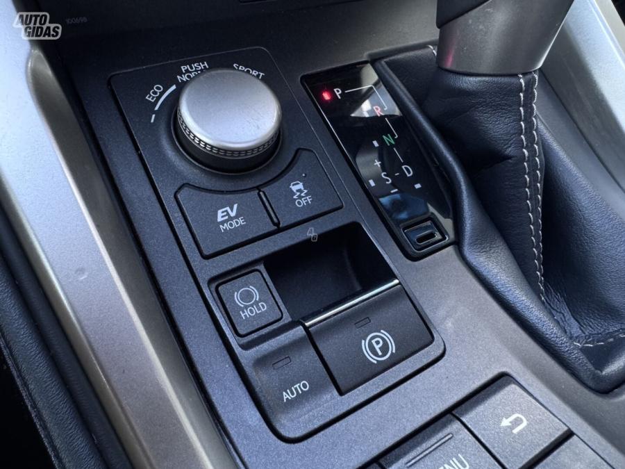 Balts Lexus NX 300h 2017 Avižieniai, ar dzinēja tilpumu 2.50 L un nobraukumu 139 tūkst. km par 21950 €, foto 23 vietnē AUTOMOTO.COM.LV