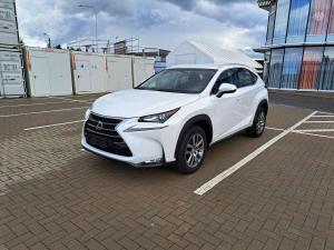 Balts Lexus NX 300h 2017 Panevēža, ar dzinēja tilpumu 2.49 L un nobraukumu 213 tūkst. km par 17300 €, foto 5 vietnē AUTOMOTO.COM.LV