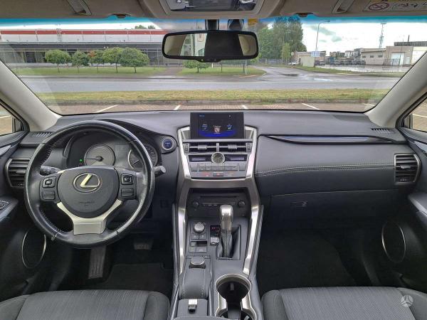 Белый Лексус NX 300h 2017 в Паневежис, объемом двигателя 2.49 л и пробегом 213 тыс. км за 17300 €, фото 9 на AUTOMOTO.COM.LV