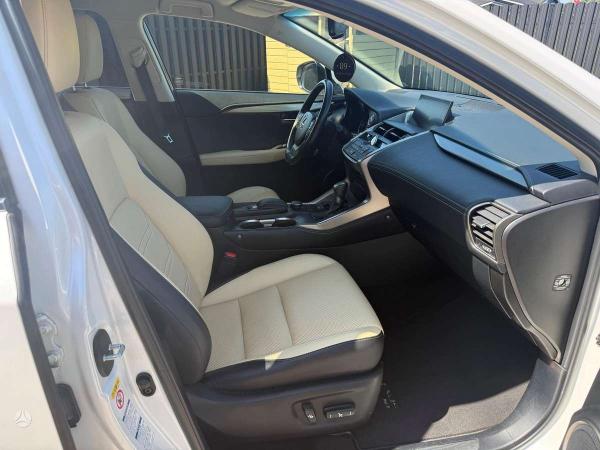 Balts Lexus NX 300h 2017 Klaipėda, ar dzinēja tilpumu 2.49 L un nobraukumu 116 tūkst. km par 24900 €, foto 7 vietnē AUTOMOTO.COM.LV