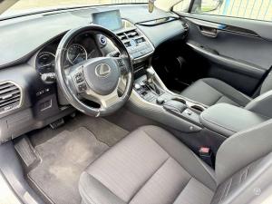 Белый Лексус NX 300h 2017 в Паневежис, объемом двигателя 2.49 л и пробегом 213 тыс. км за 16900 €, фото 11 на AUTOMOTO.COM.LV