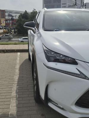 White Lexus NX 300h 2017 in Kaunas, with an engine capacity of 2.49 L and mileage of 219 thousand km for 21800 €, photo 13 on AUTOMOTO.COM.LV