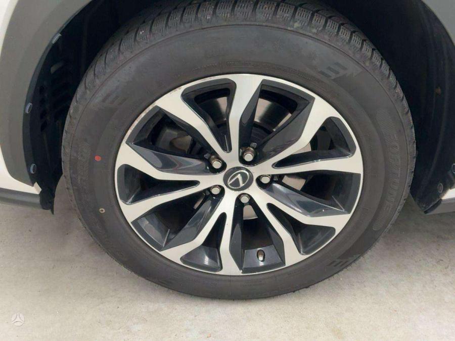 Balts Lexus NX 300h 2017 Daugavpils, ar dzinēja tilpumu 2.49 L un nobraukumu 143 tūkst. km par 23250 €, foto 5 vietnē AUTOMOTO.COM.LV