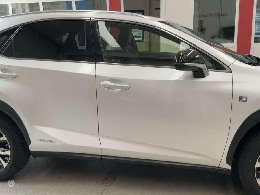 Balts Lexus NX 300h 2017 Daugavpils, ar dzinēja tilpumu 2.49 L un nobraukumu 143 tūkst. km par 23250 €, foto 10 vietnē AUTOMOTO.COM.LV