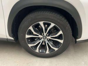 Balts Lexus NX 300h 2017 Daugavpils, ar dzinēja tilpumu 2.49 L un nobraukumu 143 tūkst. km par 23250 €, foto 11 vietnē AUTOMOTO.COM.LV