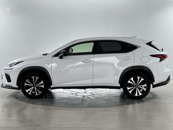 Balts Lexus NX 300h 2017 Viļņa, ar dzinēja tilpumu 2.49 L un nobraukumu 162 tūkst. km par 26900 €, foto 4 vietnē AUTOMOTO.COM.LV