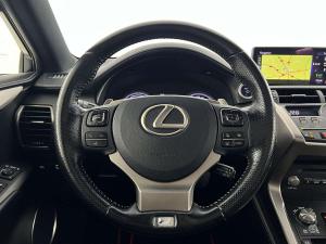 White Lexus NX 300h 2017 in Vilnius, with an engine capacity of 2.49 L and mileage of 162 thousand km for 26900 €, photo 13 on AUTOMOTO.COM.LV